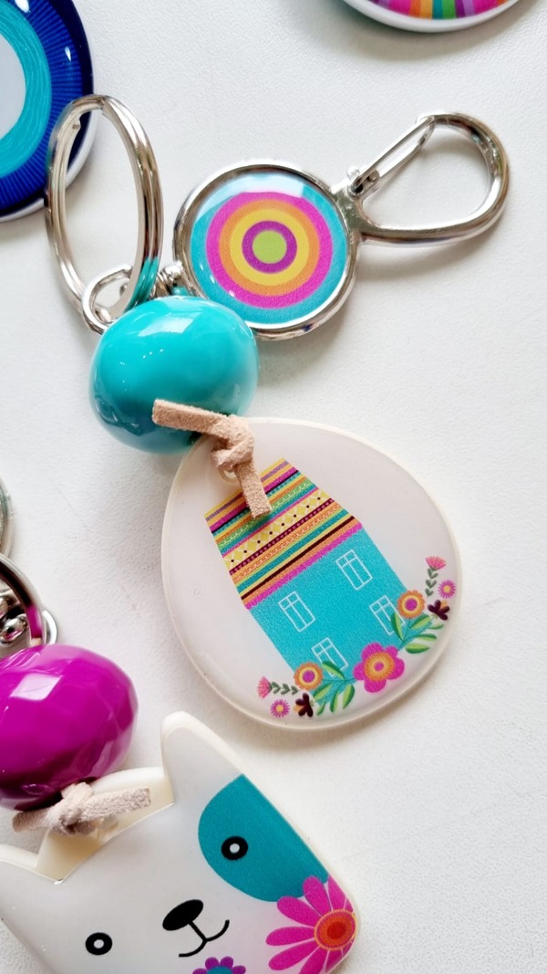 Chaveiro simples resina simples lar doce lar – Iaiá Casa