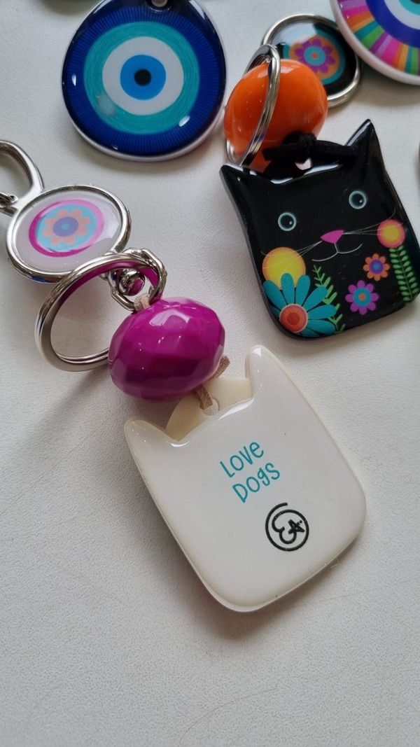 Chaveiro simples resina Cachorro – Iaiá Casa